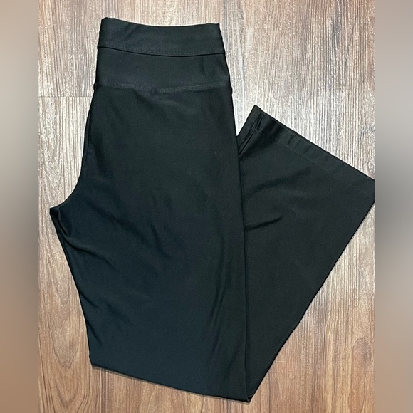 Lucy | Pants & Jumpsuits | Lucy Activewear Black Athletic Flare Leg ...